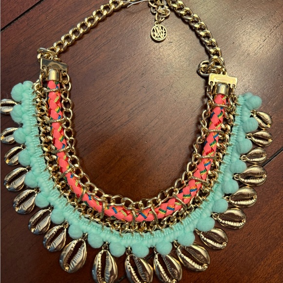 Lilly Pulitzer | Jewelry | Lilly Pulitzer Nwot Gold Shells Necklace So ...